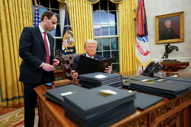 President Trump Signs Executive Order Ending Birthright Citizenship: An ...